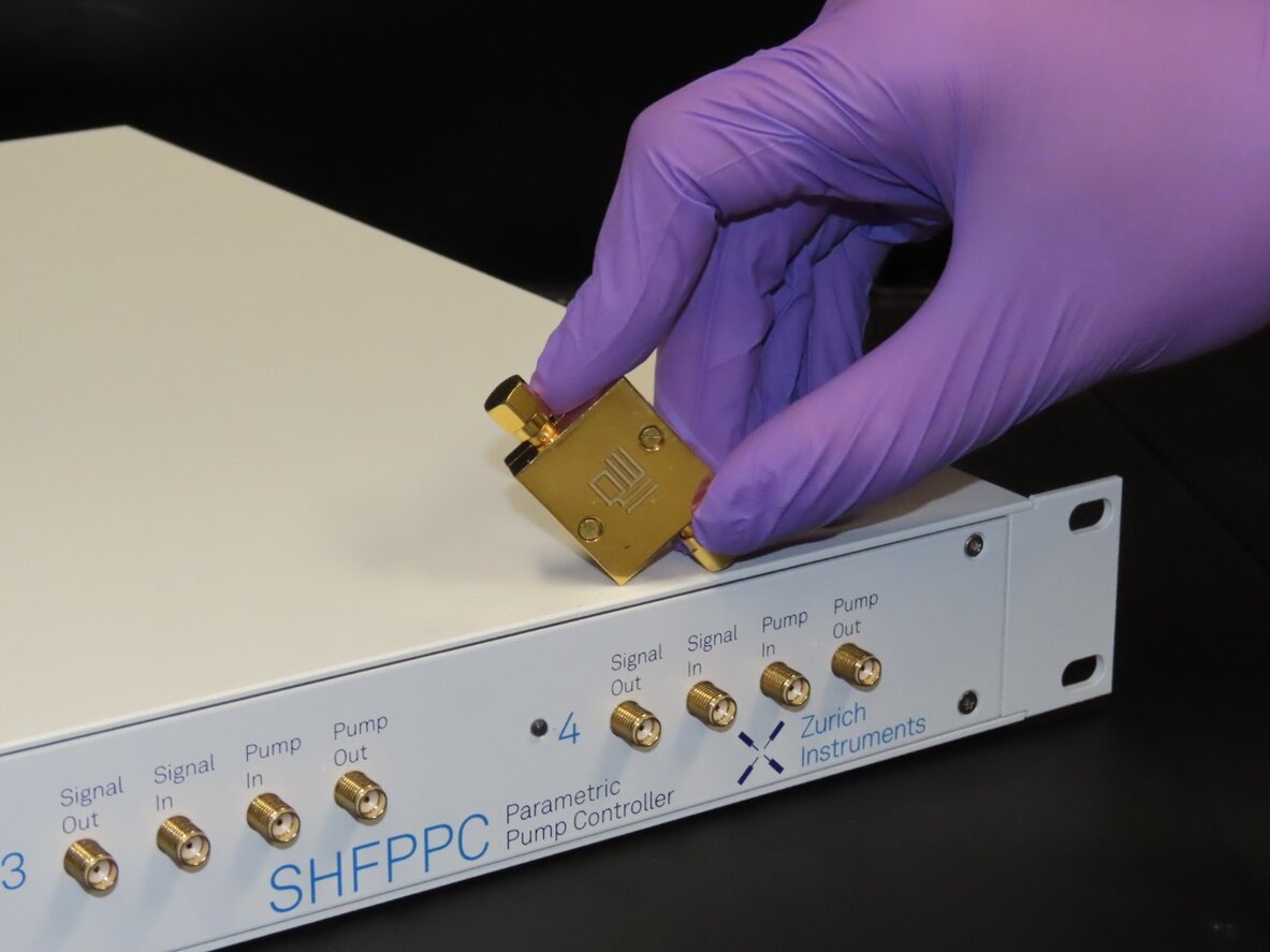 Zurich Instruments and QuantWare Provide Out-of-the-Box Qubit Readout ...